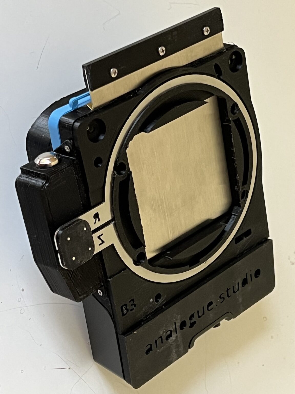 Mamiya RZ67 Polaroid Back (all modern Polaroid integral film ...