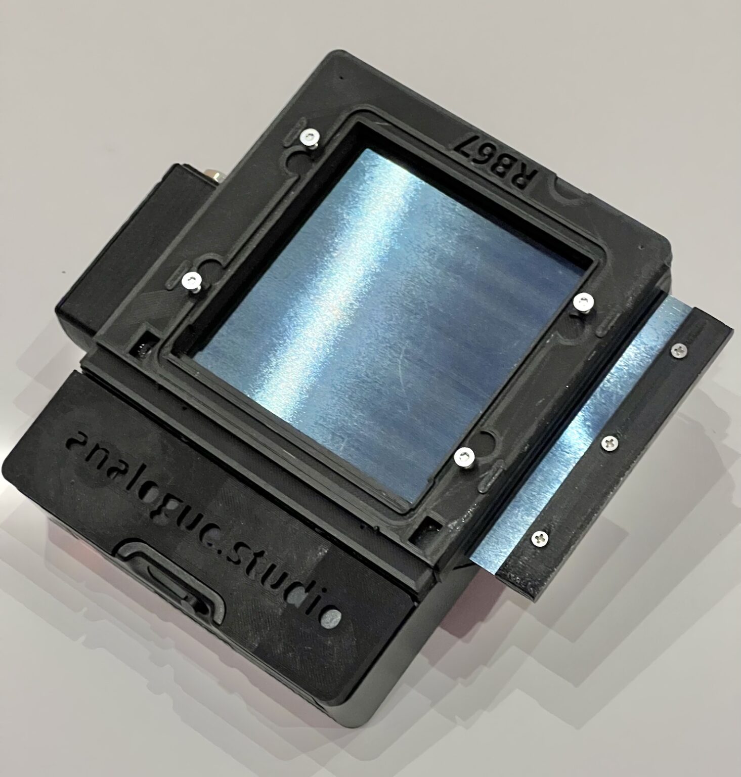 Mamiya RB67 Polaroid Back (all modern Polaroid film) – Analogue Studio